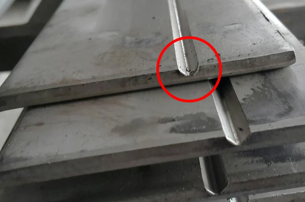 งานวีคัท (V-CUT) - Thaiserimetal